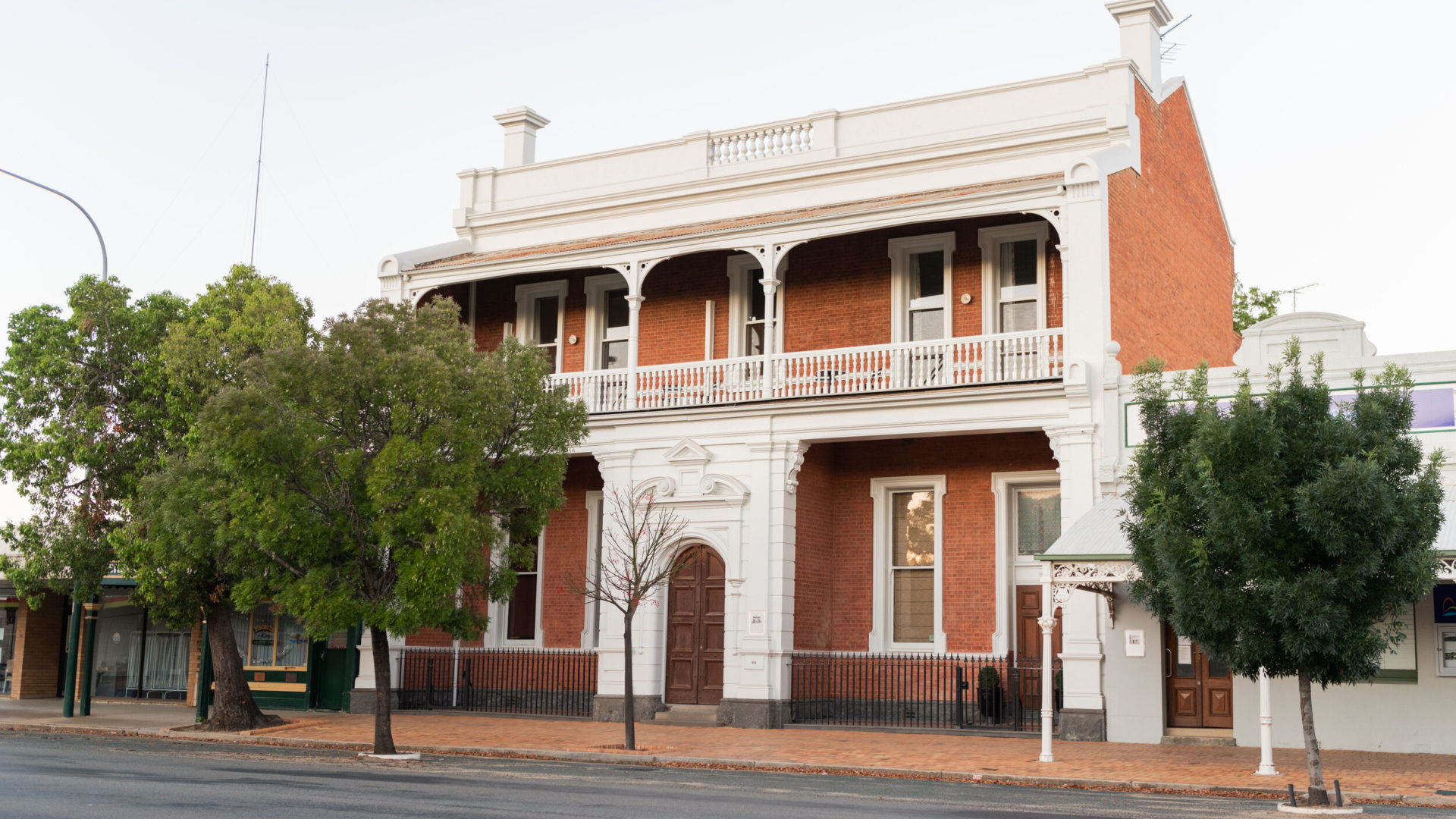 Maude Hotel and Caravan Park | Visit Hay