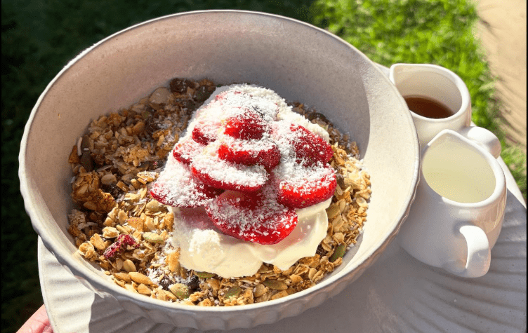 FOODIE FRIENDS | Visit Hay